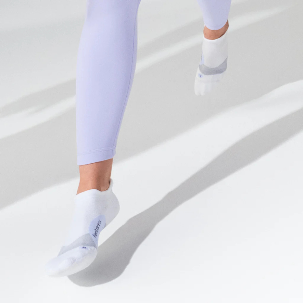 Feetures Elite Light Cushion No Show Tab White Lilatech Socks | Mar-Lou Shoes – Mar-Lou Shoes®